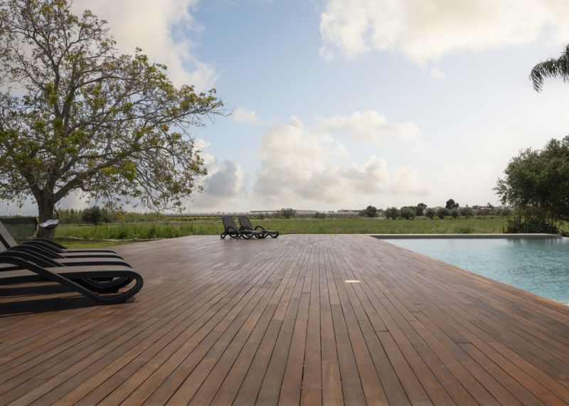 Il legno naturale Ipe Lapacho di Déco per l'outdoor della masseria “La ...